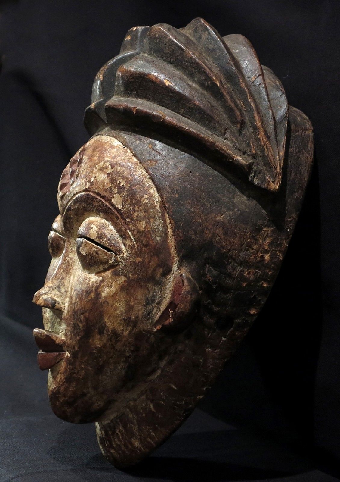 Old Puno Mask - Okuyi - Mukudji Society - Gabon - Amazigh Ethnic Jewelry
