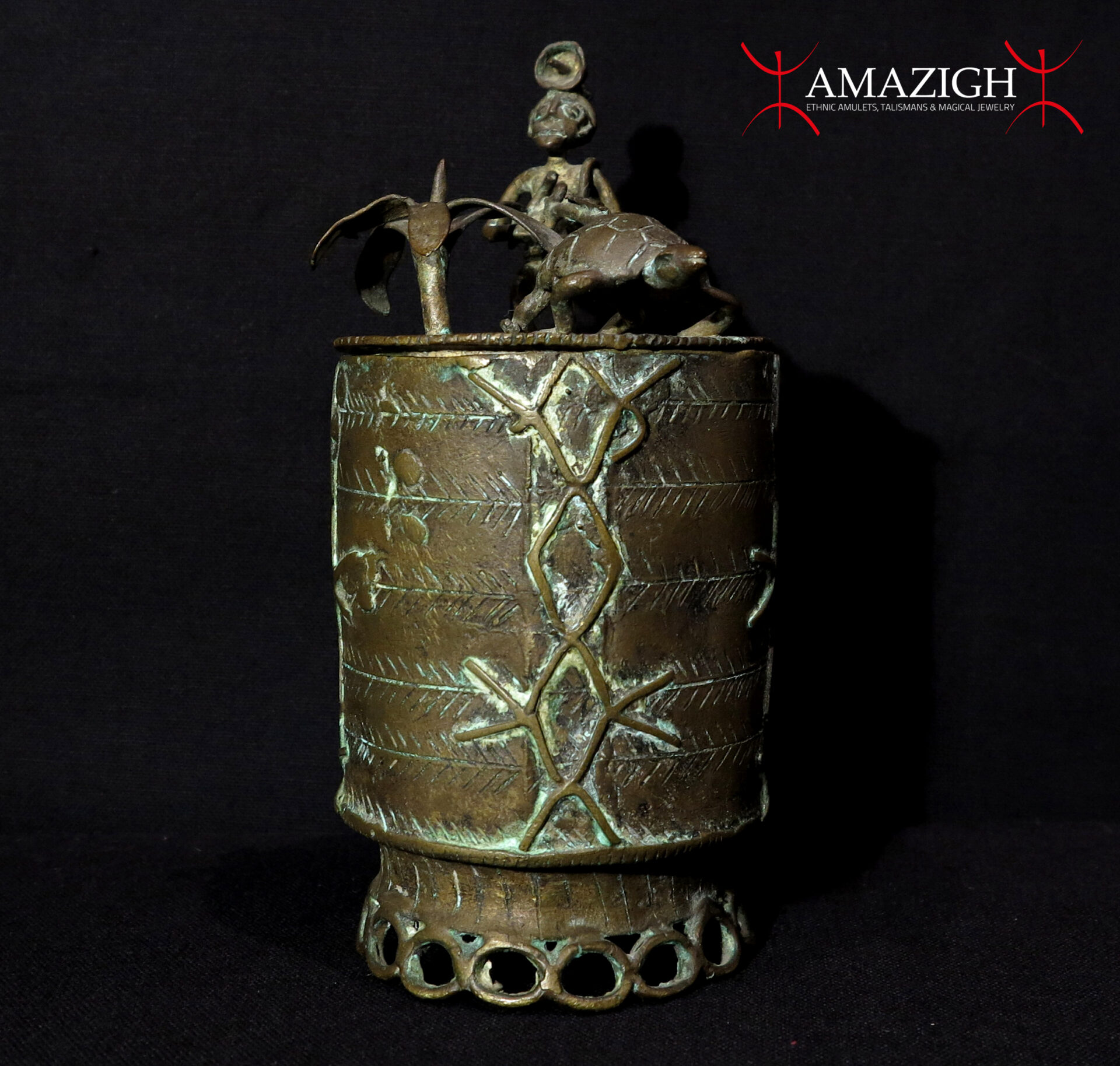 Old Ashanti Container - Hunter, Turtle and Palm - Ghana - Amazigh ...