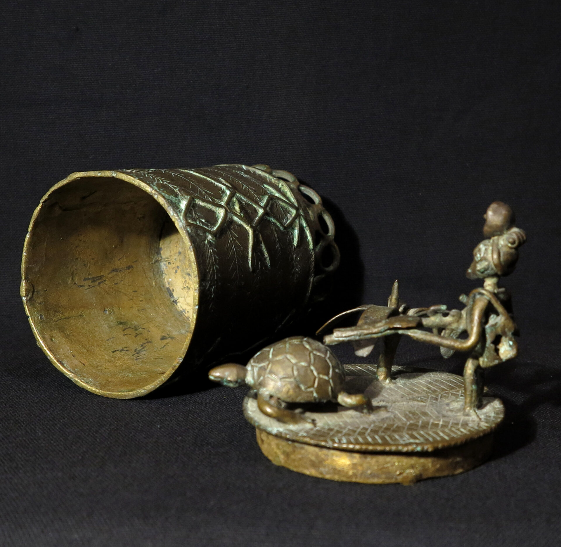 Old Ashanti Container - Hunter, Turtle and Palm - Ghana - Amazigh ...